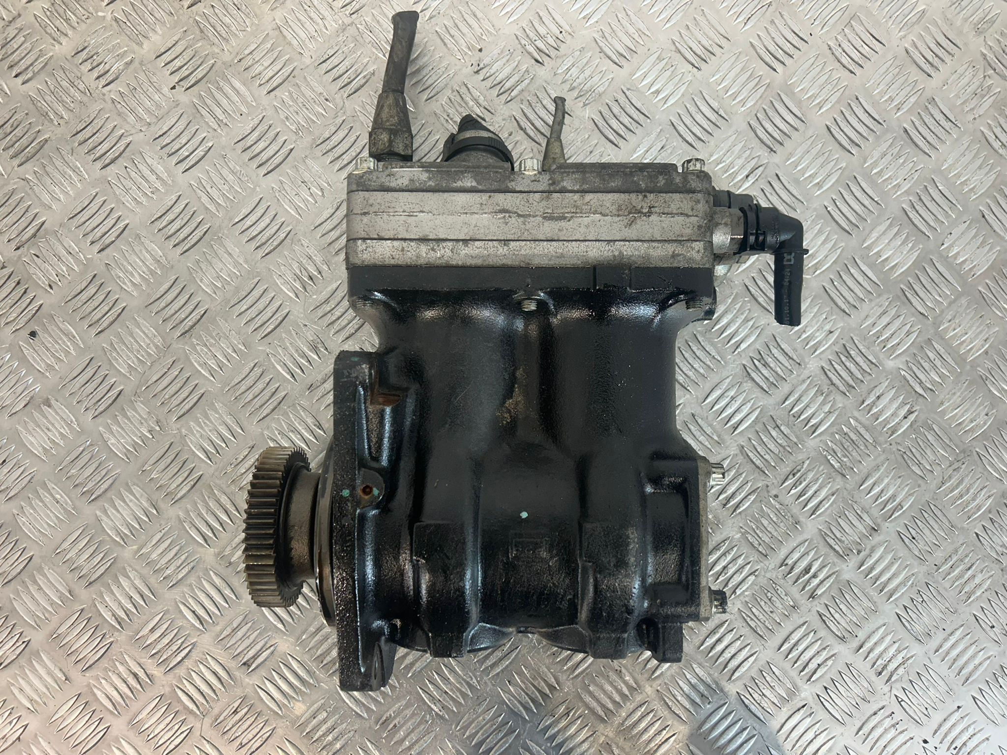 MERCEDES BENZ OM471LA MITSUBISHI 6R10 A4711304815 COMPRESSOR GENUINE ...