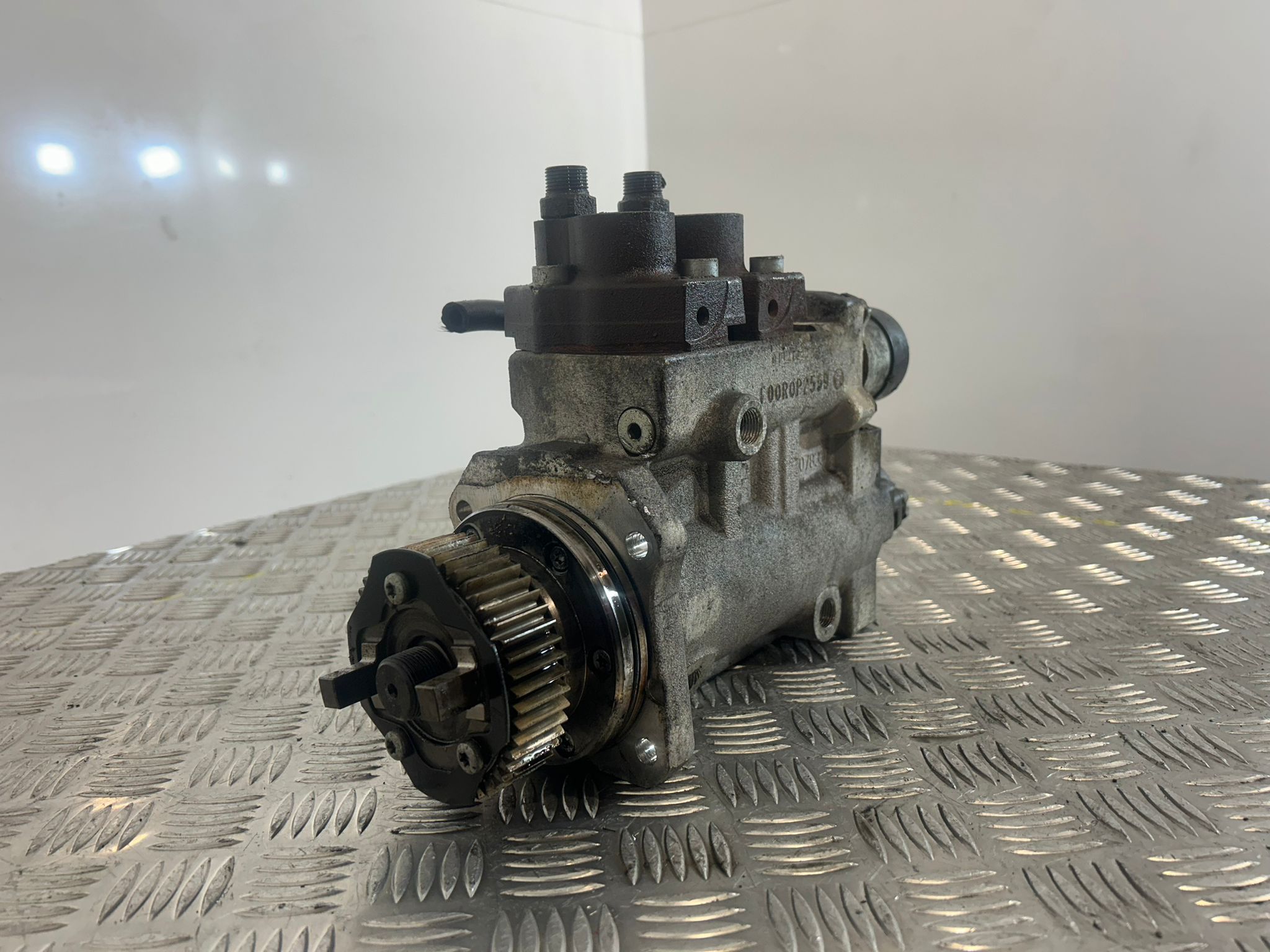 MERCEDES BENZ ACTROS BOSCH 0445020236 A4700902150 FUEL PUMP (GENUINE ...
