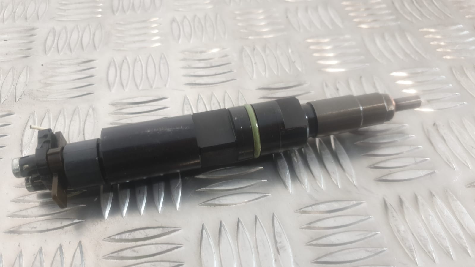 VOLVO RENAULT 22490430 BOSCH INJECTOR (GENUINE OEM USED) - F&J Exports ...