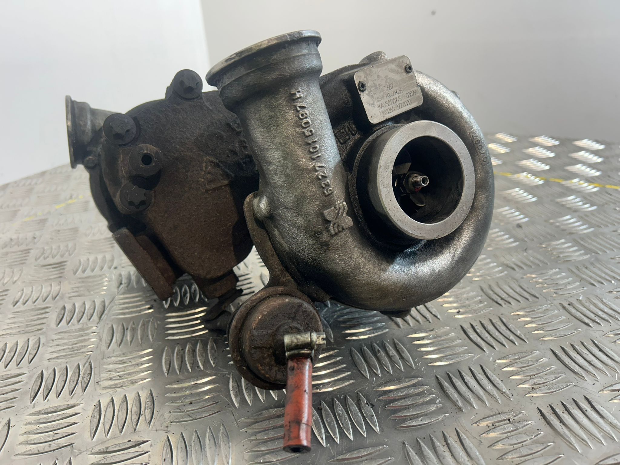 DAF BORGWARNER 1897353 XF105 TURBOCHARGER (GENUINE OEM USED) - F&J ...