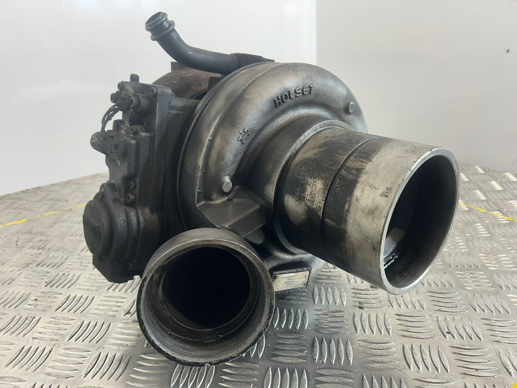 HOLSET CUMMINS KOMATSU HX35 3536473 TURBOCHARGER (GENUINE OEM USED) - F ...