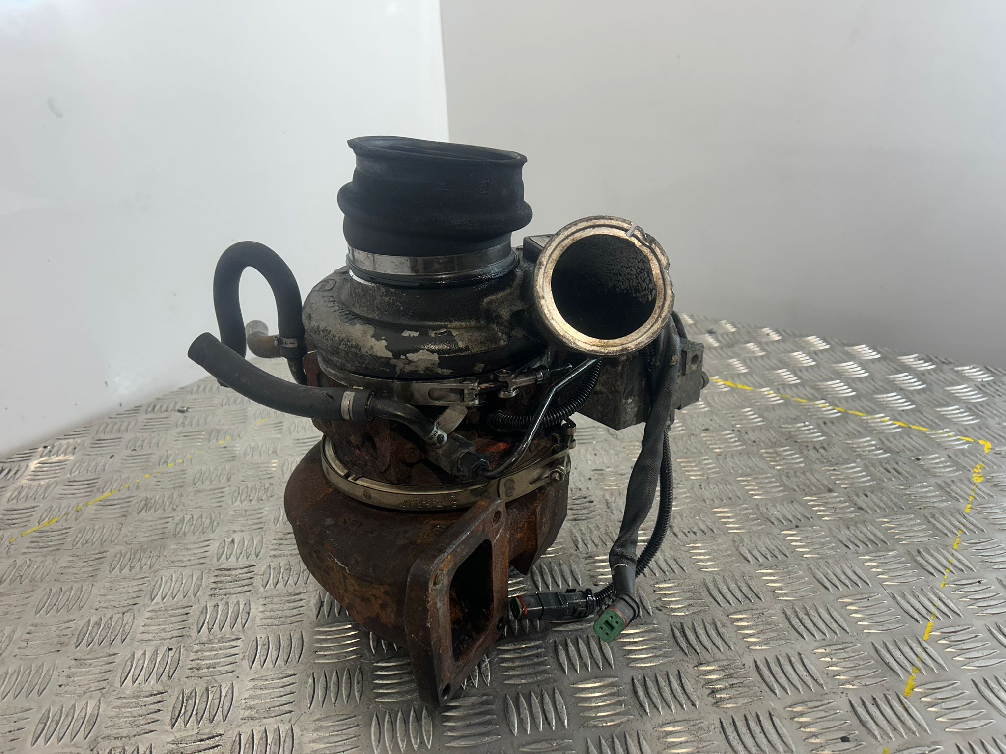 HOLSET CUMMINS KOMATSU HX35 3536473 TURBOCHARGER (GENUINE OEM USED) - F ...